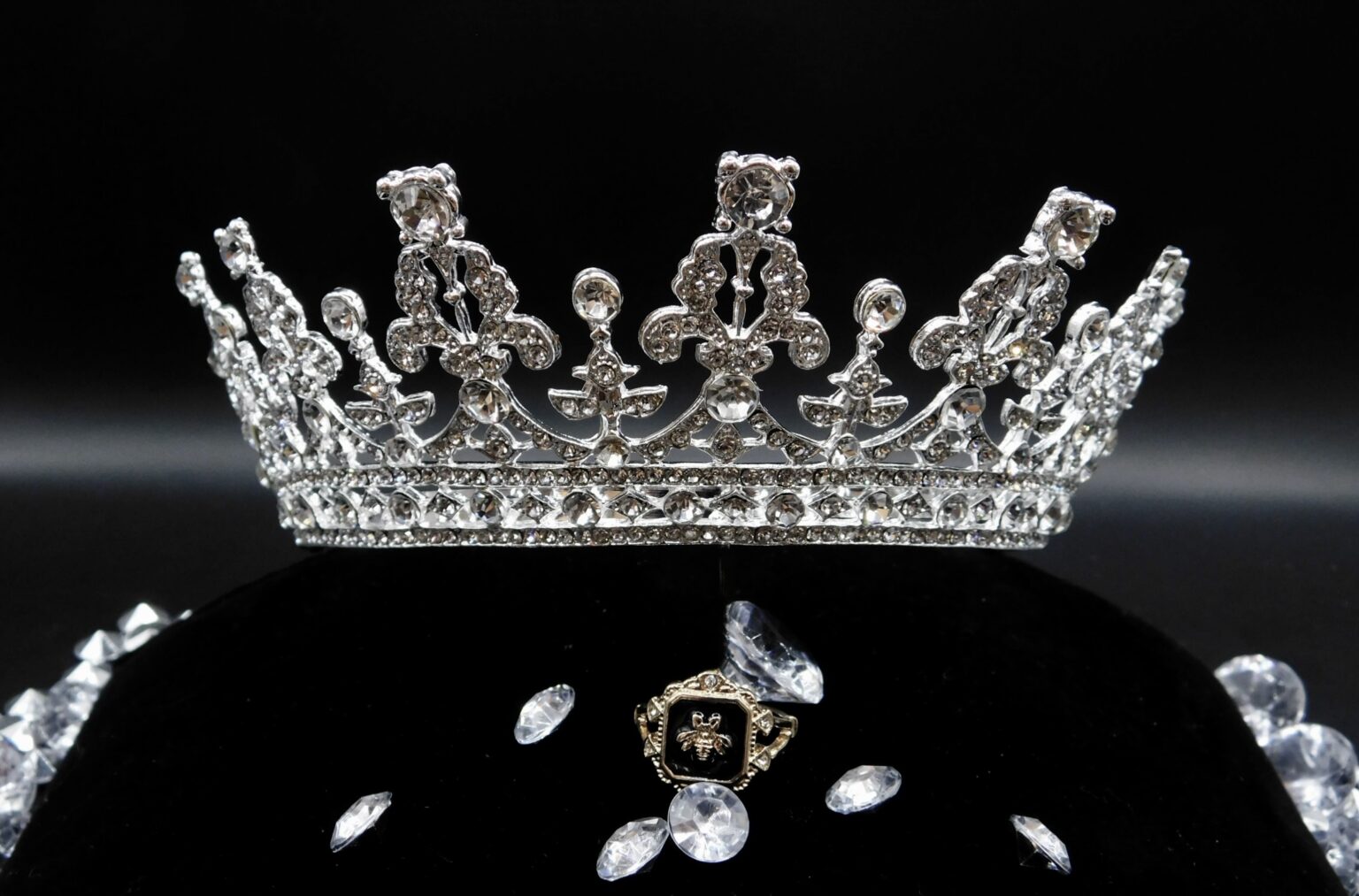 Girls of Great Britain and Ireland Tiara replica - Silver - Queen Bee ...