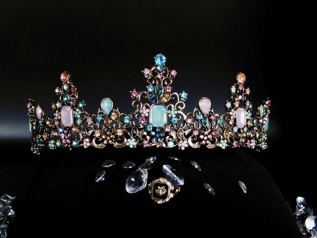 Giselle Half Crown - Queen Bee Crown Company